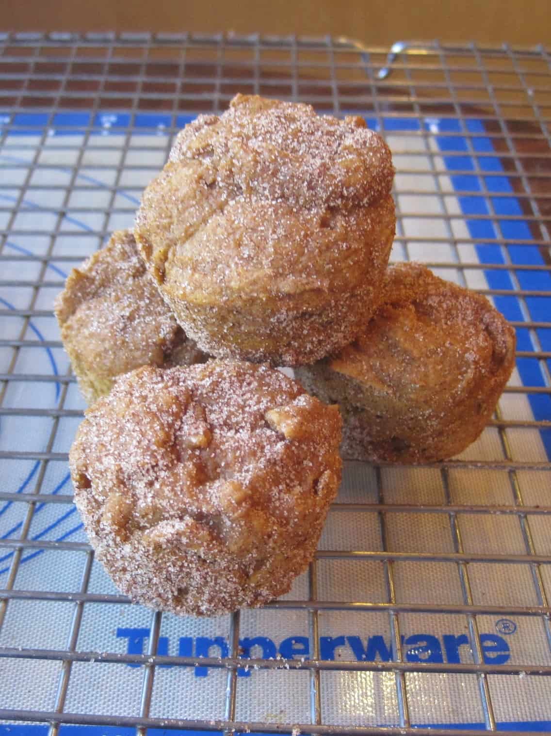 Mini Cinnamon Sugar Pumpkin Muffins - Juggling with Julia